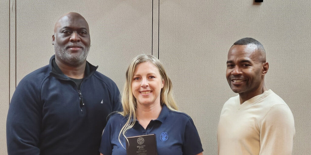 Shipbuilder Receives Security Star Award - NNS TO GO