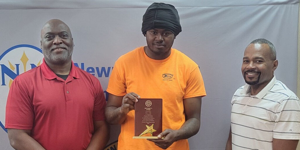 Shipbuilder Earns Security Star Award - NNS TO GO