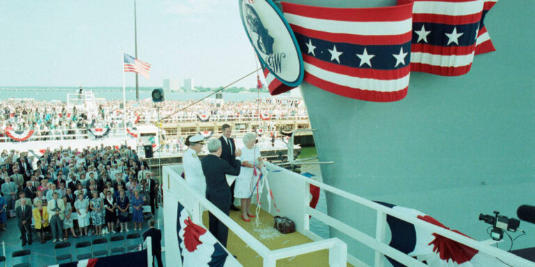NNS Christened USS George Washington 35 Years Ago - NNS TO GO